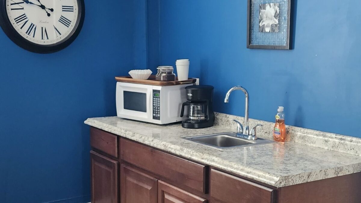 The Clinton Inn – Romance and Couple's Getaway Packages at The Clinton Inn